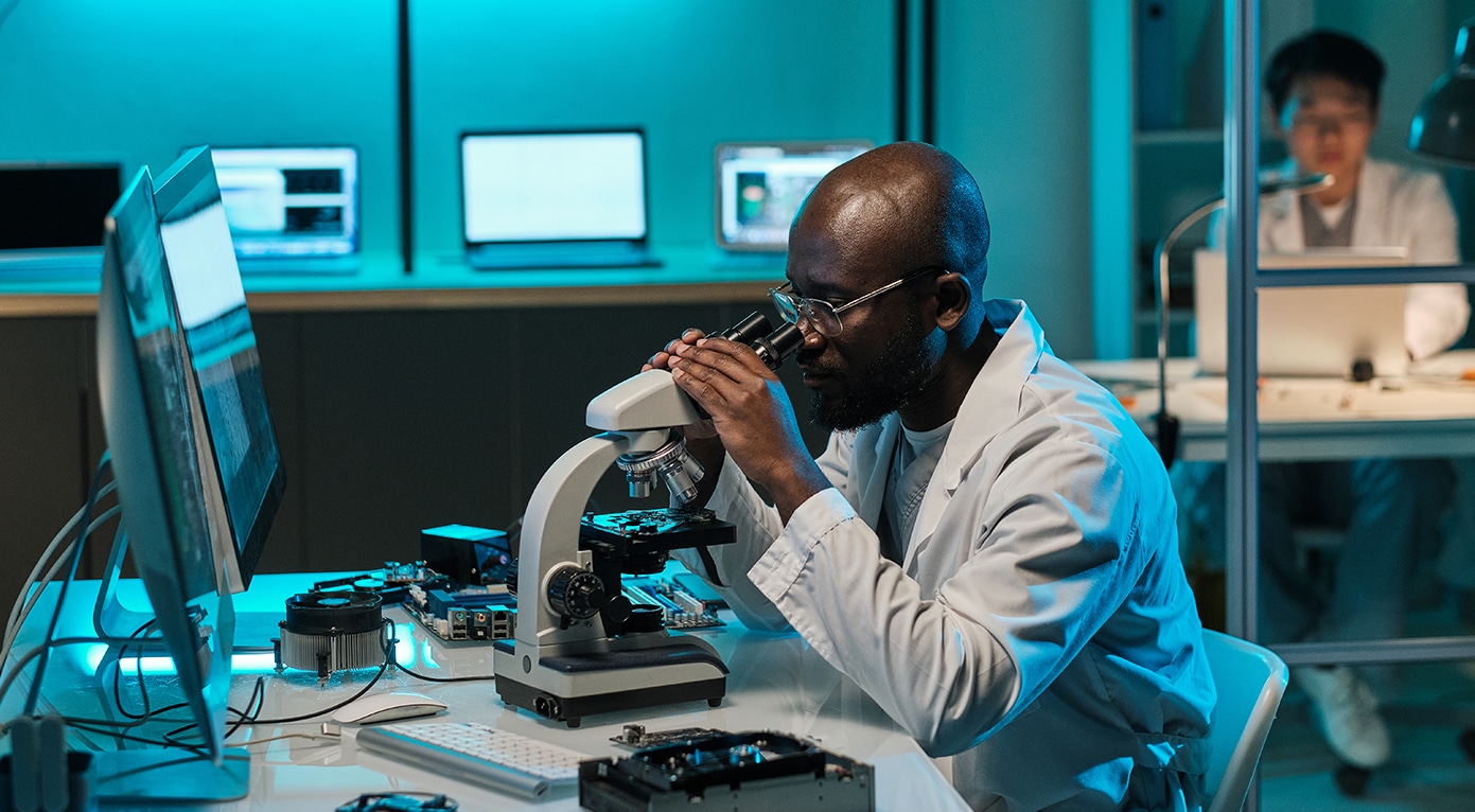 How to Qualify for Semiconductor Engineer Jobs | Inquivix Technologies